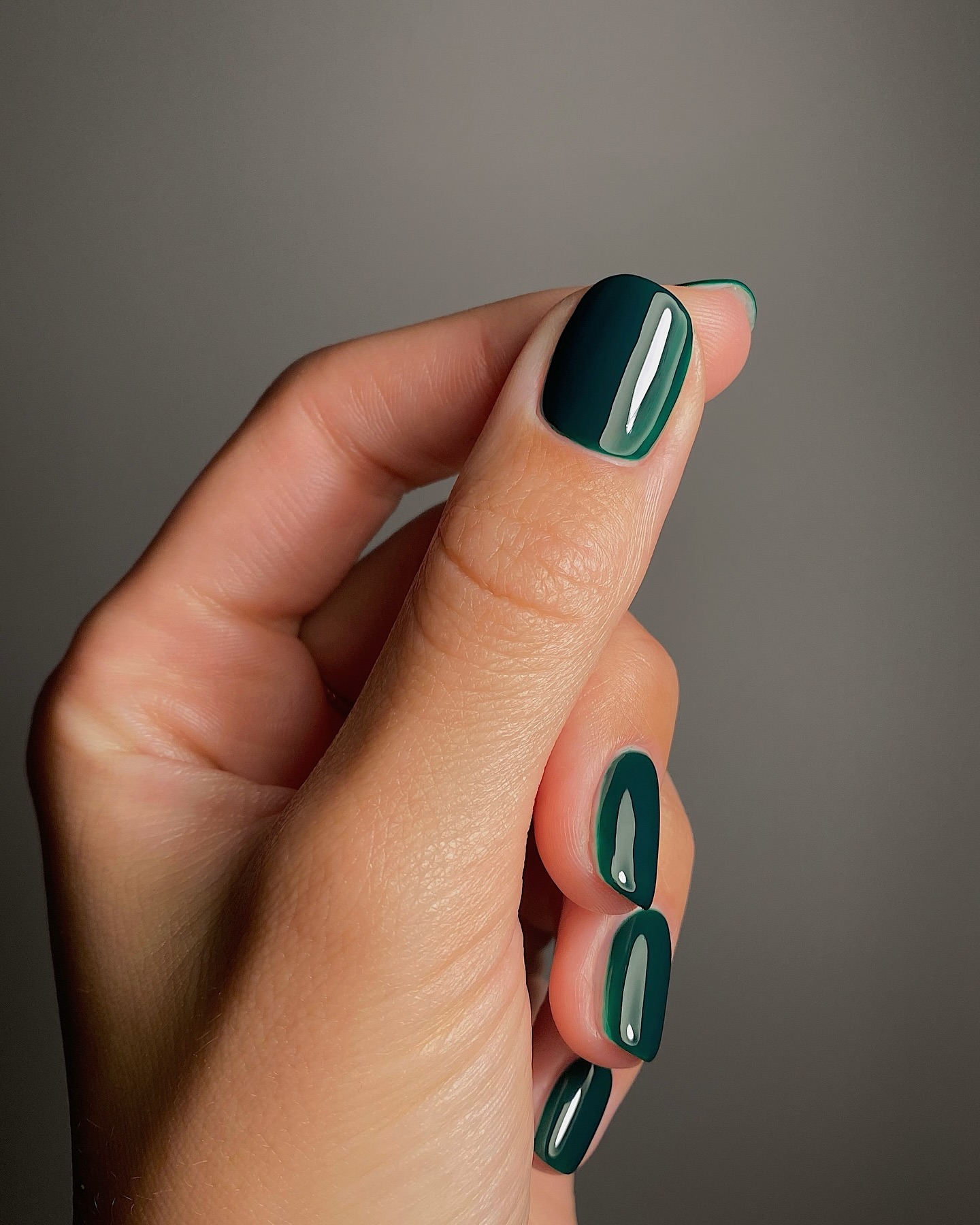 7 IDEIAS PARA USAR ESMALTE VERDE - ELLE Brasil