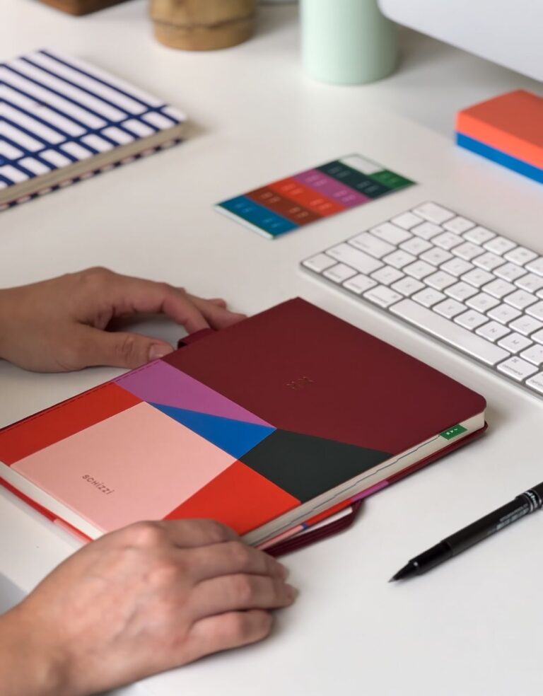 Planner 2025: 8 opções para organizar o ano em papel e caneta - ELLE Brasil