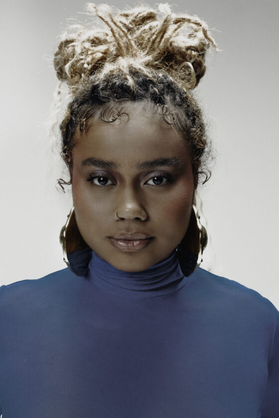 Melly lança “Mais forte que a dúvida”, seu segundo disco - ELLE Brasil
