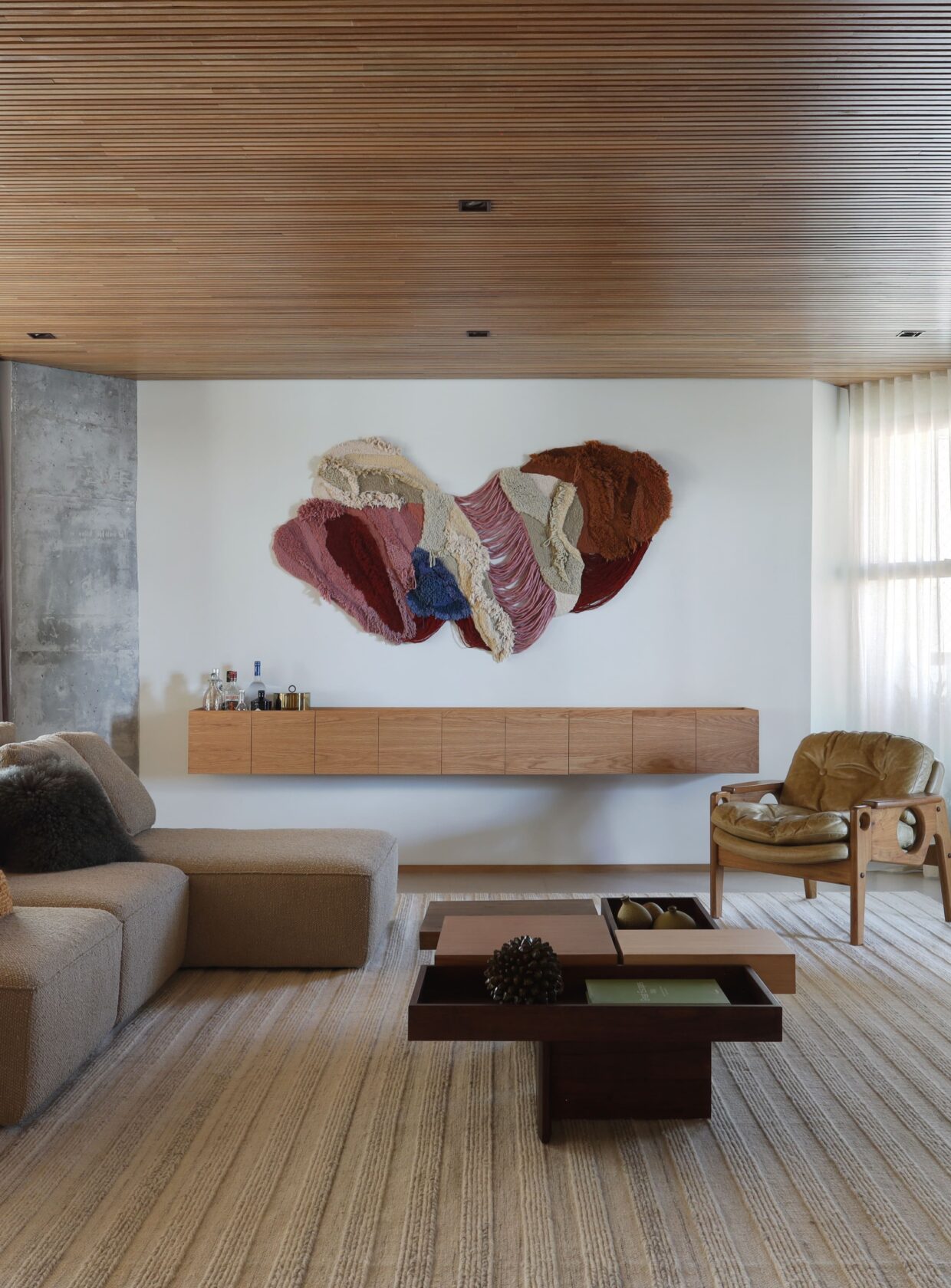 7 maneiras como a decoração da parede pode turbinar a sala de estar ...